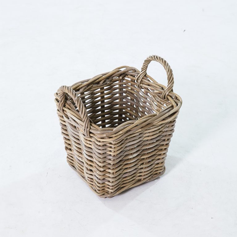 Panier en rotin naturel Kubu Jacko | Fabricant de meubles en rotin de ...